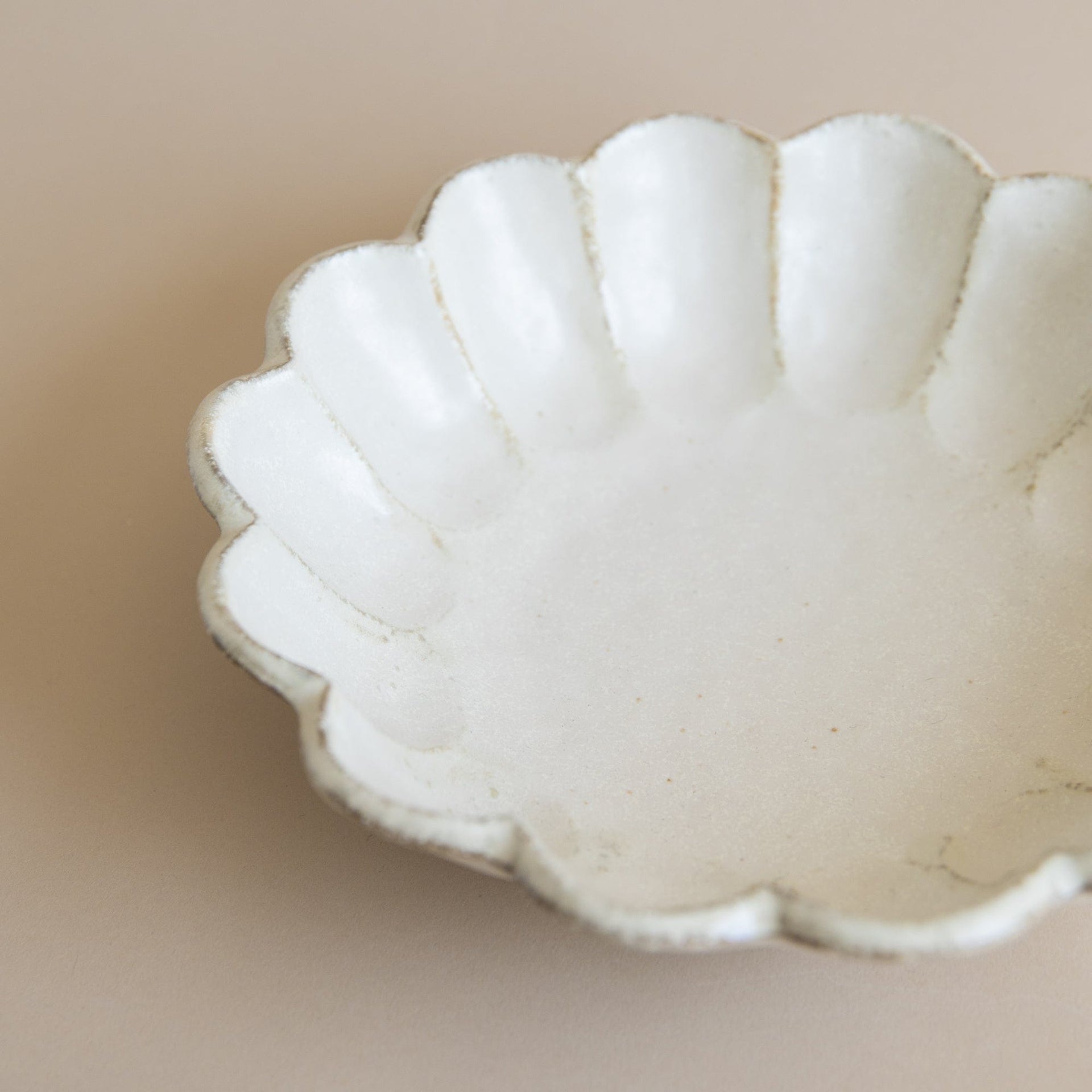 Rinka Bowls in White