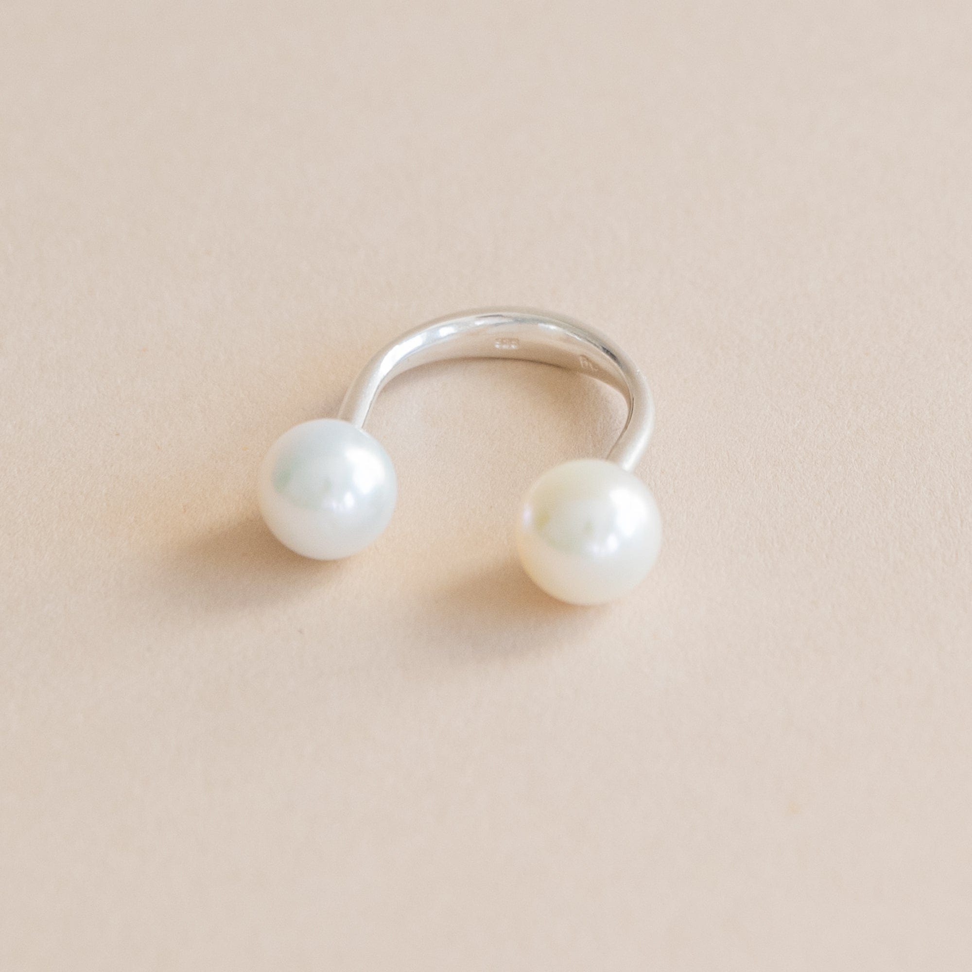 Pearl Sling Ring